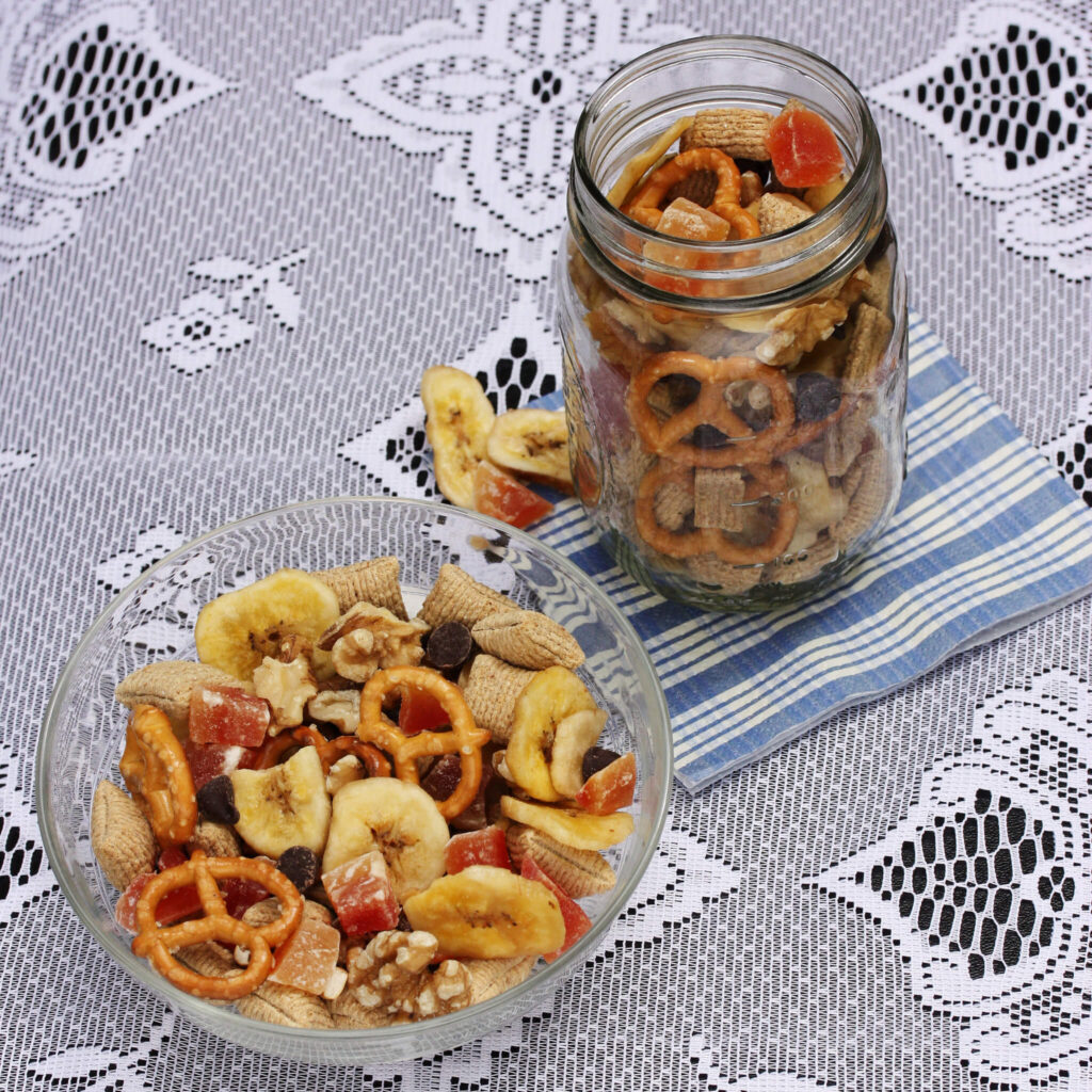 6 Healthy Office Snacks To Munch On While You Work