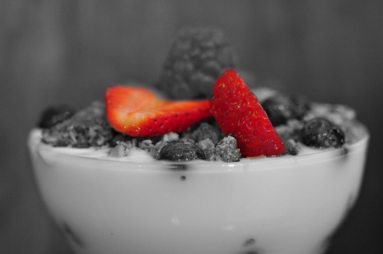 6 Healthy Office Snacks To Munch On While You Work
