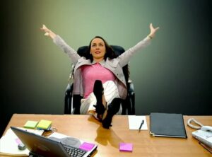 Power Poses to Boost Your Confidence For Job Interviews